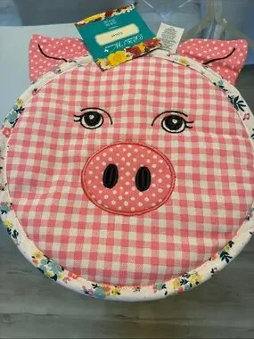 The Pioneer Woman | Kitchen | The Pioneer Woman Pink Gingham Pig Oven ...